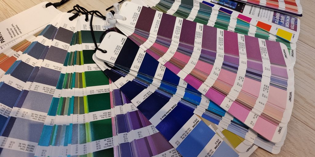 Color Difference: Causes & Solutions for Designers 2025 Exciting